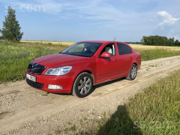 Красный Шкода Октавия 2012 в Рига, объемом двигателя 1.60 л и пробегом 415 тыс. км за 1600 €, фото 3 на AUTOMOTO.COM.LV