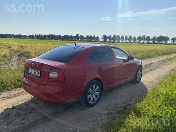 Красный Шкода Октавия 2012 в Рига, объемом двигателя 1.60 л и пробегом 415 тыс. км за 1600 €, фото 5 на AUTOMOTO.COM.LV