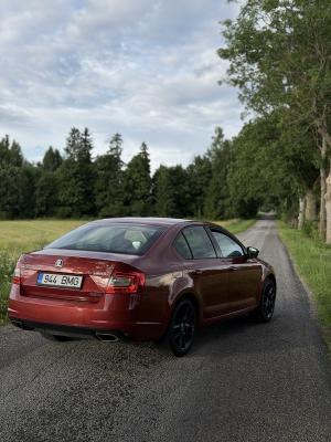 Sarkans Skoda Octavia 2014 Valga, ar dzinēja tilpumu 2.00 L un nobraukumu 201 tūkst. km par 7999 €, foto 9 vietnē AUTOMOTO.COM.LV