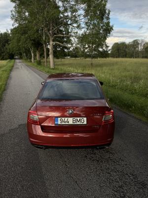 Sarkans Skoda Octavia 2014 Valga, ar dzinēja tilpumu 2.00 L un nobraukumu 201 tūkst. km par 7999 €, foto 10 vietnē AUTOMOTO.COM.LV