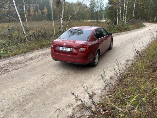 Red Skoda Octavia 2014 in Riga, with an engine capacity of 1.60 L and mileage of 305 thousand km for 3200 €, photo 3 on AUTOMOTO.COM.LV
