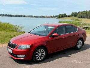 Sarkans Skoda Octavia 2015 Telšiai, ar dzinēja tilpumu 1.40 L un nobraukumu 119 tūkst. km par 7700 €, foto  vietnē AUTOMOTO.COM.LV