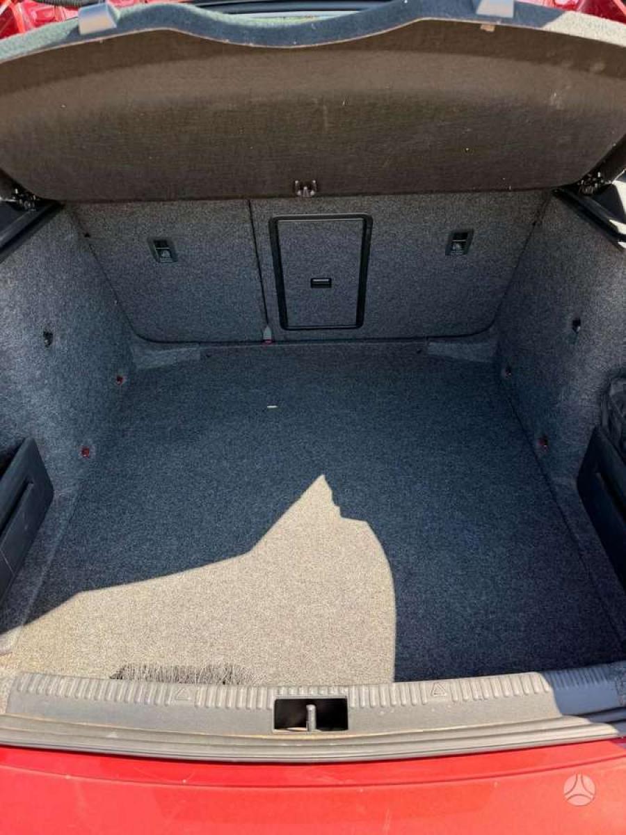 Sarkans Skoda Octavia 2015 Telšiai, ar dzinēja tilpumu 1.40 L un nobraukumu 119 tūkst. km par 7700 €, foto 22 vietnē AUTOMOTO.COM.LV