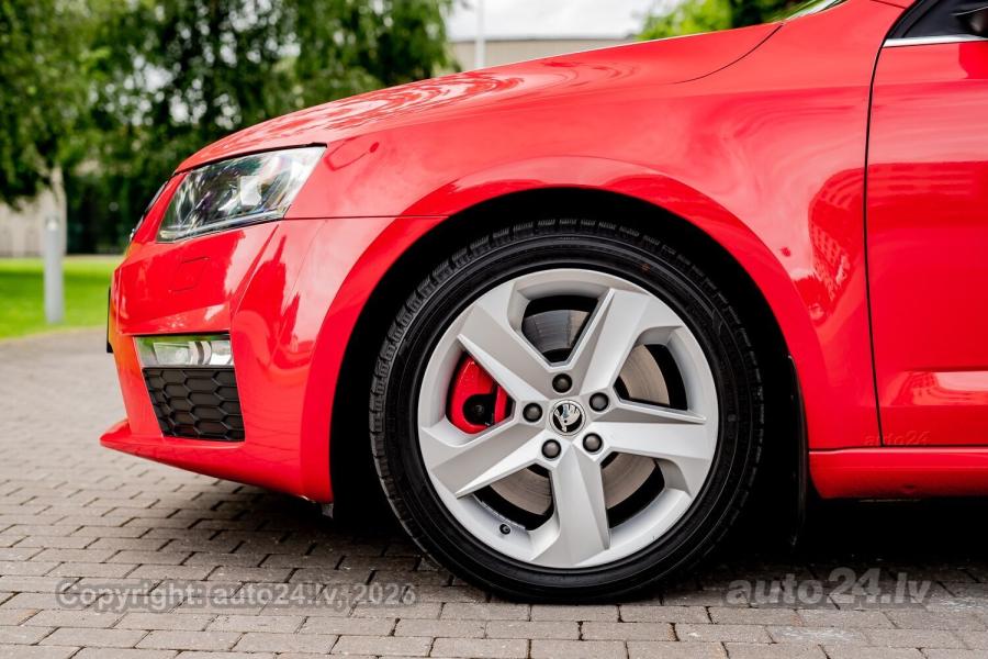 Sarkans Skoda Octavia 2015 Pērnava, ar dzinēja tilpumu 2.00 L un nobraukumu 213 tūkst. km par 8950 €, foto 12 vietnē AUTOMOTO.COM.LV