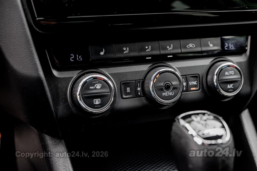 Sarkans Skoda Octavia 2015 Pērnava, ar dzinēja tilpumu 2.00 L un nobraukumu 213 tūkst. km par 8950 €, foto 21 vietnē AUTOMOTO.COM.LV
