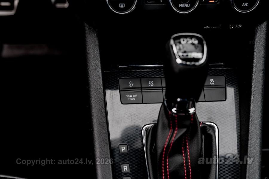 Sarkans Skoda Octavia 2015 Pērnava, ar dzinēja tilpumu 2.00 L un nobraukumu 213 tūkst. km par 8950 €, foto 23 vietnē AUTOMOTO.COM.LV