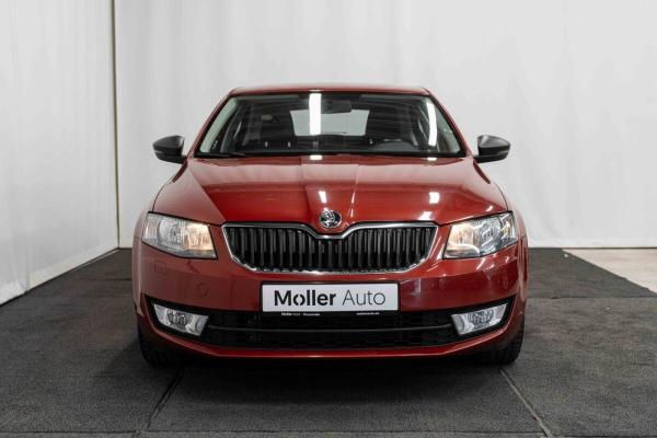 Red Skoda Octavia 2016 in Tallinn, with an engine capacity of 1.20 L and mileage of 164 thousand km for 5900 €, photo 2 on AUTOMOTO.COM.LV