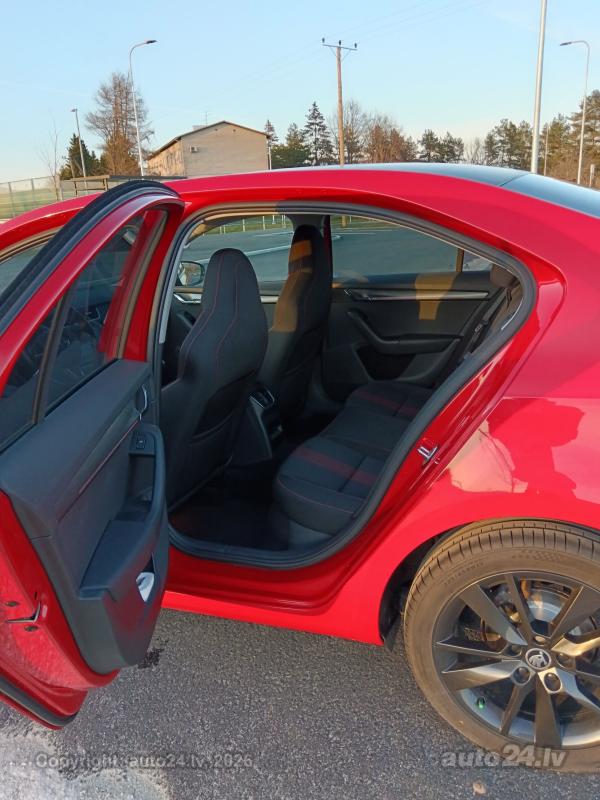 Red Skoda Octavia 2017 in Tallinn, with an engine capacity of 1.40 L and mileage of 182 thousand km for 13000 €, photo 9 on AUTOMOTO.COM.LV
