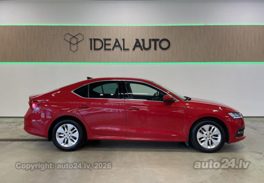 Red Skoda Octavia 2022 in Tallinn, with an engine capacity of 1.50 L and mileage of 137 thousand km for 13990 €, photo 4 on AUTOMOTO.COM.LV