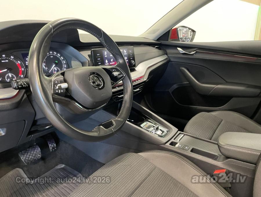 Red Skoda Octavia 2022 in Tallinn, with an engine capacity of 1.50 L and mileage of 137 thousand km for 13990 €, photo 13 on AUTOMOTO.COM.LV
