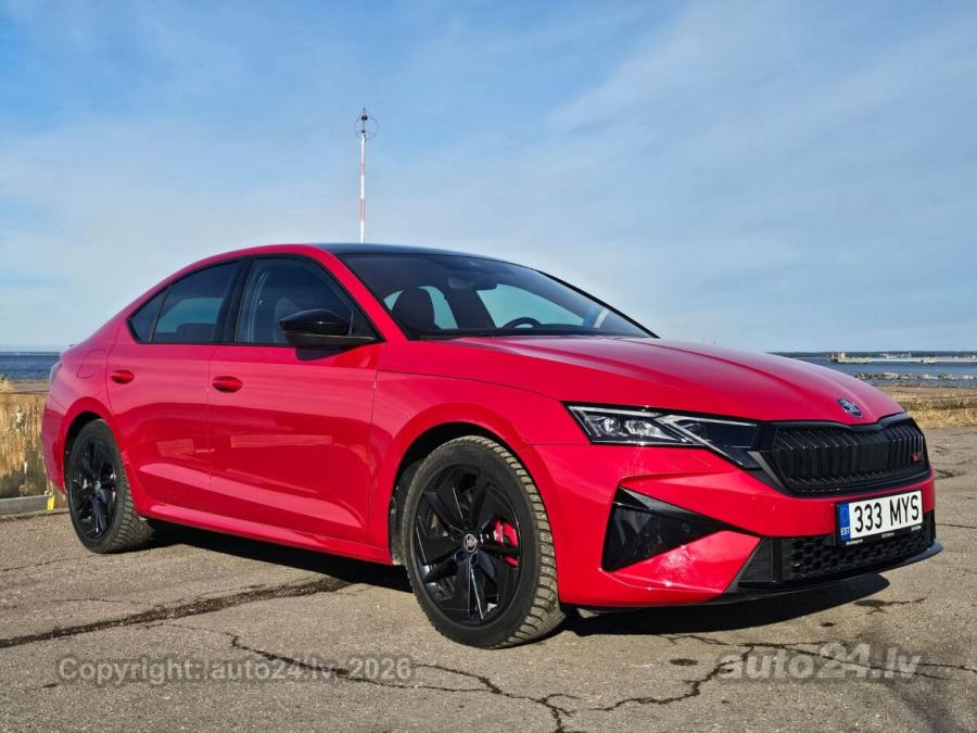 Red Skoda Octavia 2024 in Tallinn, with an engine capacity of 2.00 L and mileage of 17 thousand km for 40900 €, photo 4 on AUTOMOTO.COM.LV