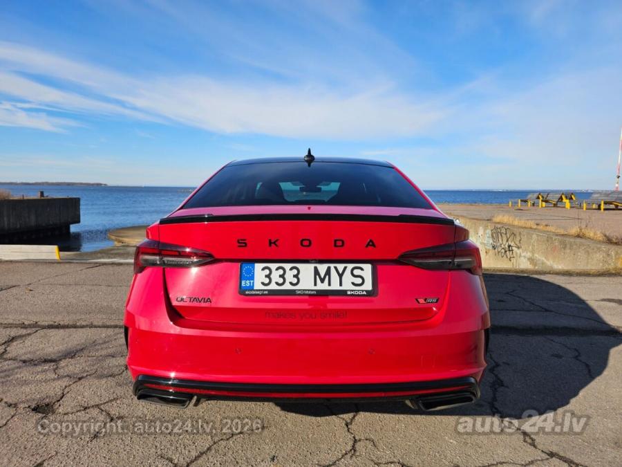 Red Skoda Octavia 2024 in Tallinn, with an engine capacity of 2.00 L and mileage of 17 thousand km for 40900 €, photo 5 on AUTOMOTO.COM.LV