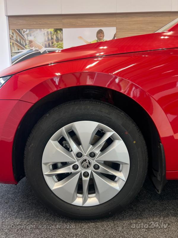 Red Skoda Octavia 2024 in Rakvere, with an engine capacity of 2.00 L and mileage of 66 thousand km for 24500 €, photo 5 on AUTOMOTO.COM.LV