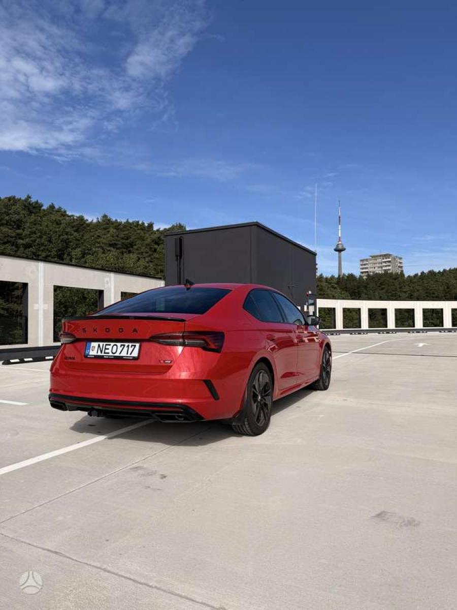 Sarkans Skoda Octavia 2024 Viļņa, ar dzinēja tilpumu 1.98 L un nobraukumu 31 tūkst. km par 33000 €, foto 1 vietnē AUTOMOTO.COM.LV