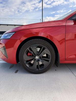 Sarkans Skoda Octavia 2024 Viļņa, ar dzinēja tilpumu 1.98 L un nobraukumu 31 tūkst. km par 33000 €, foto 9 vietnē AUTOMOTO.COM.LV