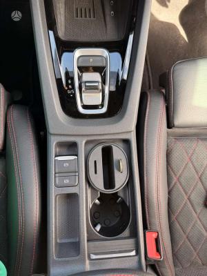 Red Skoda Octavia 2024 in Vilnius, with an engine capacity of 1.98 L and mileage of 31 thousand km for 33000 €, photo 19 on AUTOMOTO.COM.LV
