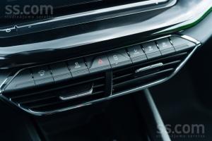 Sarkans Skoda Octavia 2024 Rīga, ar dzinēja tilpumu 1.50 L un nobraukumu 43 tūkst. km par 24900 €, foto 20 vietnē AUTOMOTO.COM.LV