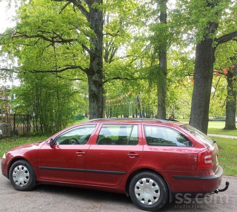 Red Skoda Octavia 2006 in Bauska, with an engine capacity of 1.90 L and mileage of 261 thousand km for 2600 €, photo 2 on AUTOMOTO.COM.LV