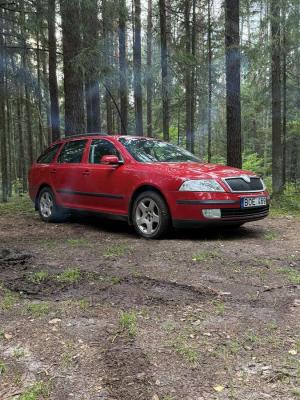 Red Skoda Octavia 2006 in Vievis, with an engine capacity of 1.90 L and mileage of 420 thousand km for 1250 €, photo  on AUTOMOTO.COM.LV