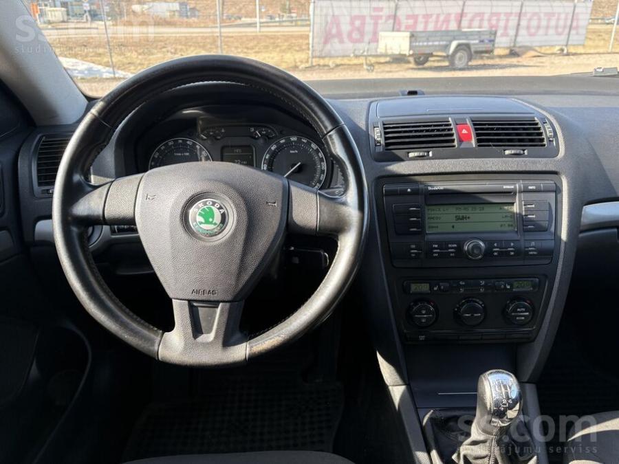 Красный Шкода Октавия 2006 в Даугавпилс, объемом двигателя 1.60 л и пробегом 340 тыс. км за 1150 €, фото 11 на AUTOMOTO.COM.LV