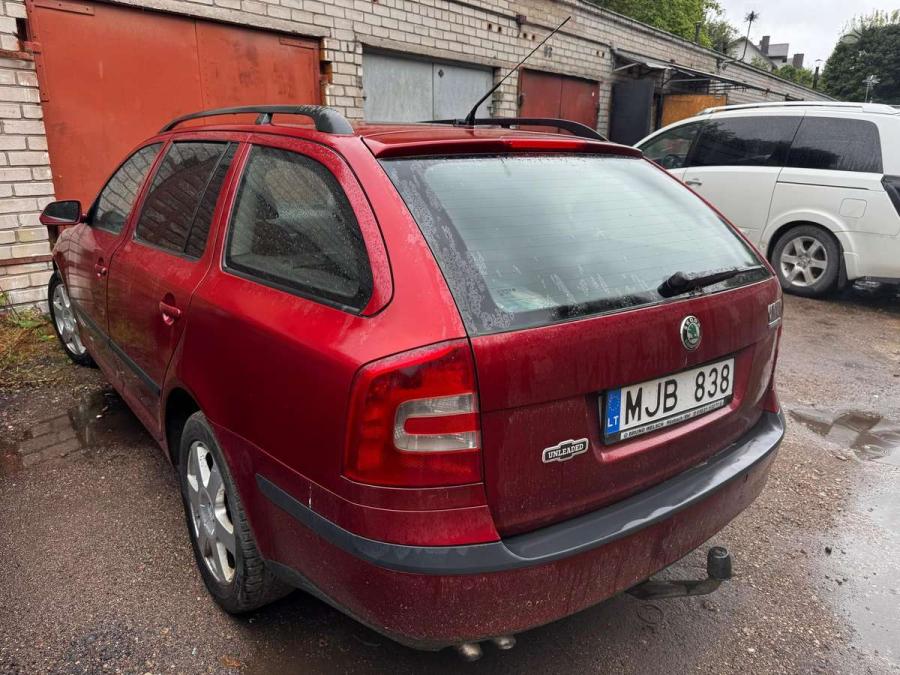 Красный Шкода Октавия 2006 в Каунас, объемом двигателя 2.00 л и пробегом 315 тыс. км за 1000 €, фото 9 на AUTOMOTO.COM.LV
