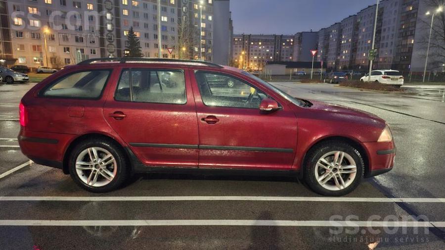 Sarkans Skoda Octavia 2007 Rīga, ar dzinēja tilpumu 1.90 L un nobraukumu 475 tūkst. km par 1300 €, foto 6 vietnē AUTOMOTO.COM.LV