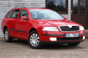Red Skoda Octavia 2007 in Valmiera, with an engine capacity of 1.90 L and mileage of 0 thousand km for 2200 €, photo 3 on AUTOMOTO.COM.LV