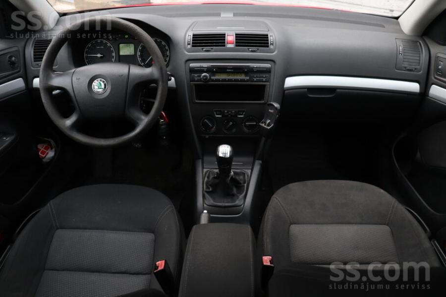 Red Skoda Octavia 2007 in Valmiera, with an engine capacity of 1.90 L and mileage of 0 thousand km for 2200 €, photo 13 on AUTOMOTO.COM.LV