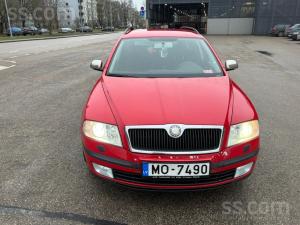 Red Skoda Octavia 2008 in Riga, with an engine capacity of 2.00 L and mileage of 288 thousand km for 2000 €, photo  on AUTOMOTO.COM.LV