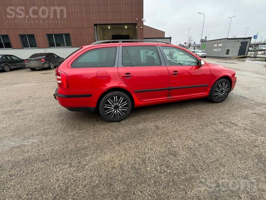 Red Skoda Octavia 2008 in Riga, with an engine capacity of 2.00 L and mileage of 288 thousand km for 2000 €, photo 2 on AUTOMOTO.COM.LV