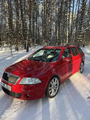 Sarkans Skoda Octavia 2008 Viļņa, ar dzinēja tilpumu 2.00 L un nobraukumu 260 tūkst. km par 3750 €, foto  vietnē AUTOMOTO.COM.LV