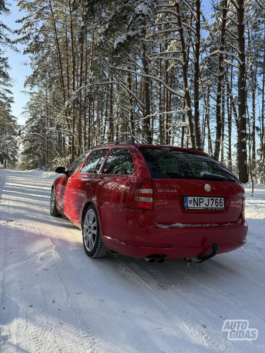 Red Skoda Octavia 2008 in Vilnius, with an engine capacity of 2.00 L and mileage of 260 thousand km for 3750 €, photo 6 on AUTOMOTO.COM.LV