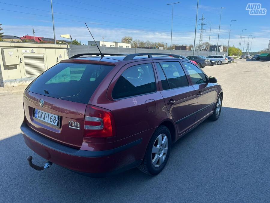 Sarkans Skoda Octavia 2008 Kauņa, ar dzinēja tilpumu 2.00 L un nobraukumu 407 tūkst. km par 1550 €, foto 9 vietnē AUTOMOTO.COM.LV