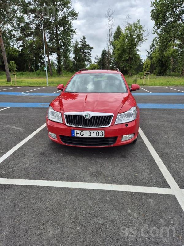 Sarkans Skoda Octavia 2008 Rīga, ar dzinēja tilpumu 2.00 L un nobraukumu 373 tūkst. km par 3500 €, foto 5 vietnē AUTOMOTO.COM.LV