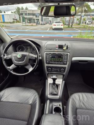 Red Skoda Octavia 2008 in Riga, with an engine capacity of 2.00 L and mileage of 373 thousand km for 3500 €, photo 12 on AUTOMOTO.COM.LV