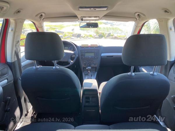 Sarkans Skoda Octavia 2008 Tallina, ar dzinēja tilpumu 1.90 L un nobraukumu 355 tūkst. km par 1390 €, foto 5 vietnē AUTOMOTO.COM.LV