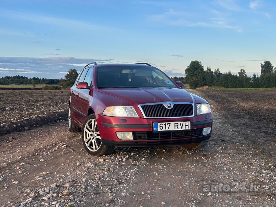 Sarkans Skoda Octavia 2008 Tallina, ar dzinēja tilpumu 2.00 L un nobraukumu 340 tūkst. km par 2599 €, foto 18 vietnē AUTOMOTO.COM.LV
