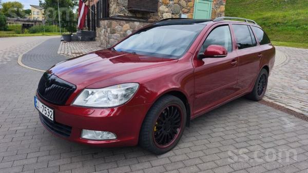 Sarkans Skoda Octavia 2009 Rēzekne, ar dzinēja tilpumu 1.90 L un nobraukumu 395 tūkst. km par 2700 €, foto 2 vietnē AUTOMOTO.COM.LV