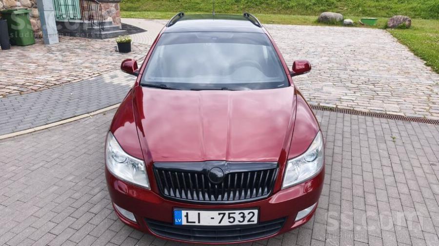 Sarkans Skoda Octavia 2009 Rēzekne, ar dzinēja tilpumu 1.90 L un nobraukumu 395 tūkst. km par 2700 €, foto 5 vietnē AUTOMOTO.COM.LV