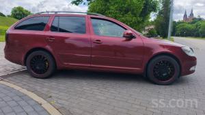 Sarkans Skoda Octavia 2009 Rēzekne, ar dzinēja tilpumu 1.90 L un nobraukumu 395 tūkst. km par 2700 €, foto 7 vietnē AUTOMOTO.COM.LV