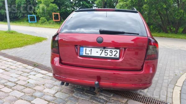 Sarkans Skoda Octavia 2009 Rēzekne, ar dzinēja tilpumu 1.90 L un nobraukumu 395 tūkst. km par 2700 €, foto 8 vietnē AUTOMOTO.COM.LV