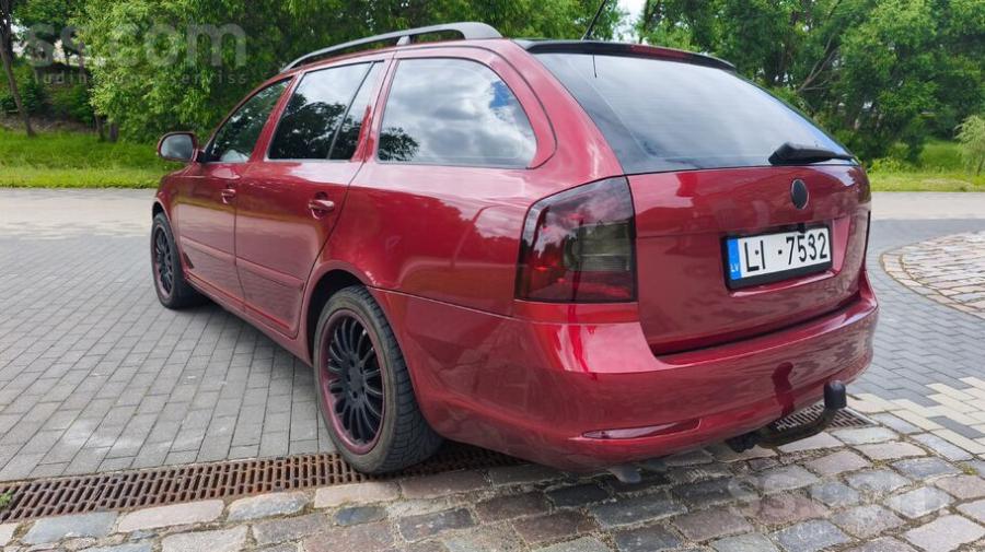 Sarkans Skoda Octavia 2009 Rēzekne, ar dzinēja tilpumu 1.90 L un nobraukumu 395 tūkst. km par 2700 €, foto 10 vietnē AUTOMOTO.COM.LV