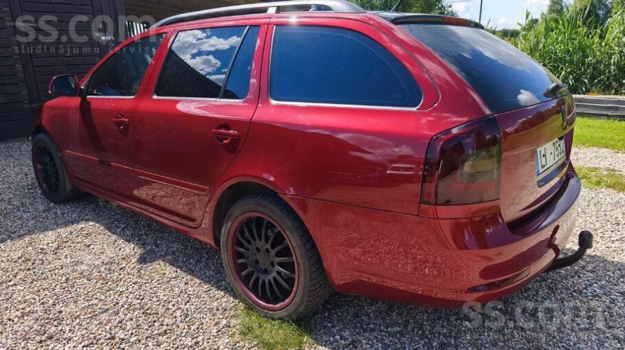 Sarkans Skoda Octavia 2009 Rēzekne, ar dzinēja tilpumu 1.90 L un nobraukumu 395 tūkst. km par 2700 €, foto 14 vietnē AUTOMOTO.COM.LV