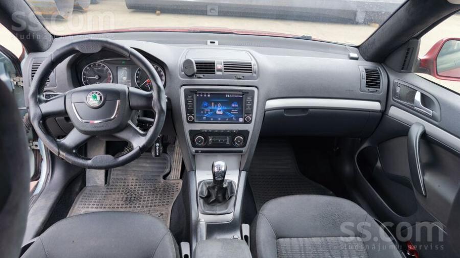 Sarkans Skoda Octavia 2009 Rēzekne, ar dzinēja tilpumu 1.90 L un nobraukumu 395 tūkst. km par 2700 €, foto 16 vietnē AUTOMOTO.COM.LV