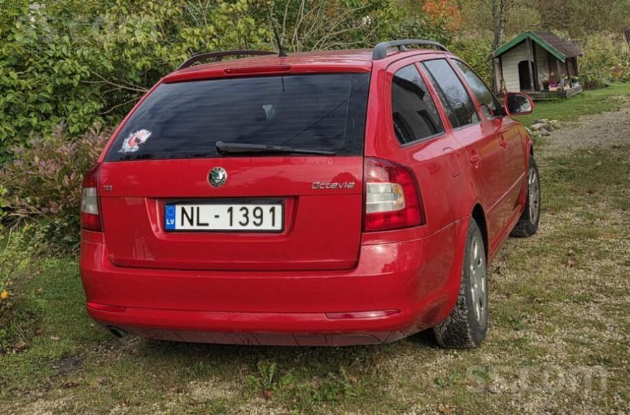 Красный Шкода Октавия 2010 в Айзкраукле, объемом двигателя 1.60 л и пробегом 214 тыс. км за 3567 €, фото 3 на AUTOMOTO.COM.LV