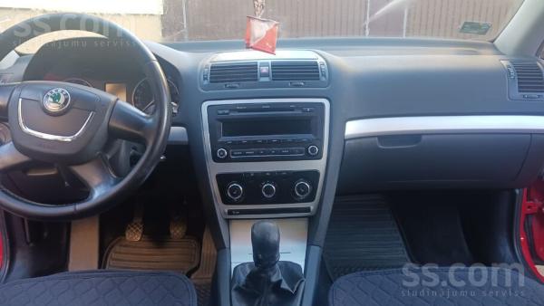Red Skoda Octavia 2010 in Riga, with an engine capacity of 1.40 L and mileage of 250 thousand km for 1700 €, photo 8 on AUTOMOTO.COM.LV