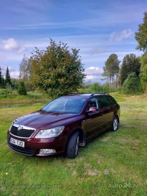 Sarkans Skoda Octavia 2011 Valga, ar dzinēja tilpumu 1.20 L un nobraukumu 217 tūkst. km par 3000 €, foto 3 vietnē AUTOMOTO.COM.LV