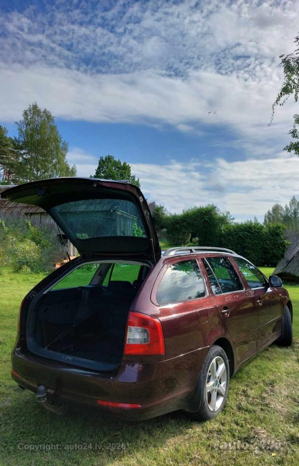 Red Skoda Octavia 2011 in Valga, with an engine capacity of 1.20 L and mileage of 217 thousand km for 3000 €, photo 4 on AUTOMOTO.COM.LV
