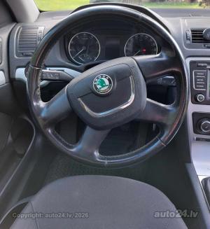 Sarkans Skoda Octavia 2011 Valga, ar dzinēja tilpumu 1.20 L un nobraukumu 217 tūkst. km par 3000 €, foto 8 vietnē AUTOMOTO.COM.LV