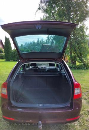 Sarkans Skoda Octavia 2011 Valga, ar dzinēja tilpumu 1.20 L un nobraukumu 217 tūkst. km par 3000 €, foto 11 vietnē AUTOMOTO.COM.LV